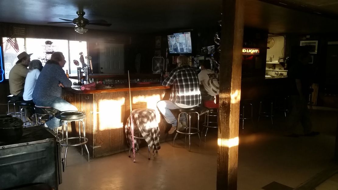 Blunder Inn - GoCalaveras.com